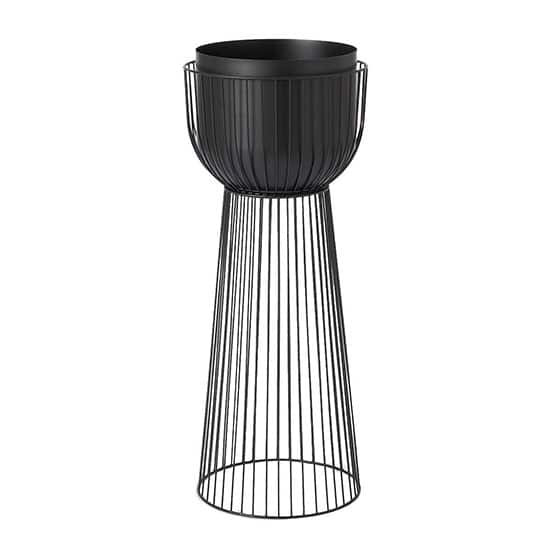 12 cache pots sur pied pour que vos plantes gagnent en hauteur