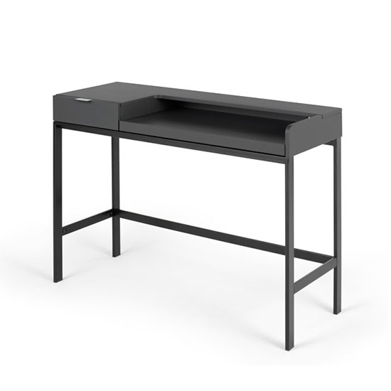 Petit bureau : Quel modèle choisir pour un gain de place optimal?