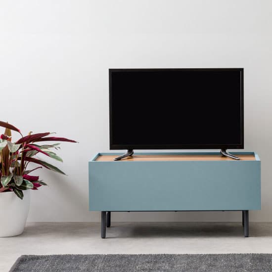 Meuble tv scandinave : Quel modèle pour un salon au charme rétro?
