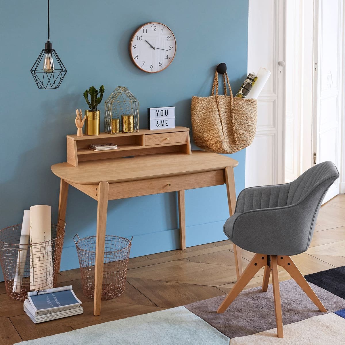 Bureau en bois : Quel modèle choisir pour une déco indémodable?