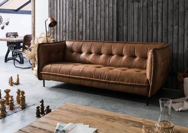 Canapé capitonné : 5 modèles pour un salon chic et accueillant